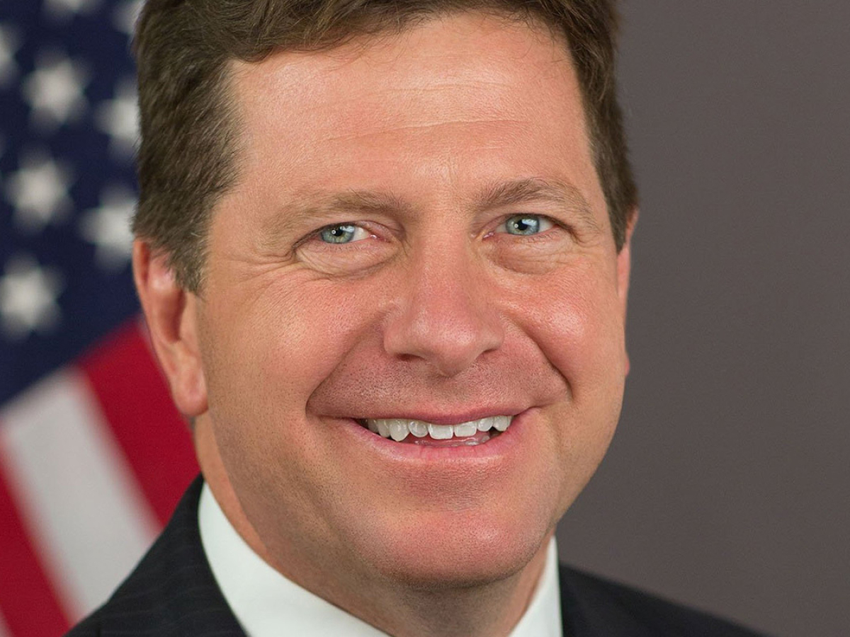 Former SEC Chair Jay Clayton Speaks Up About Bitcoin's Security Status Former SEC Chair Jay Clayton Speaks Up About Bitcoin's Security Status