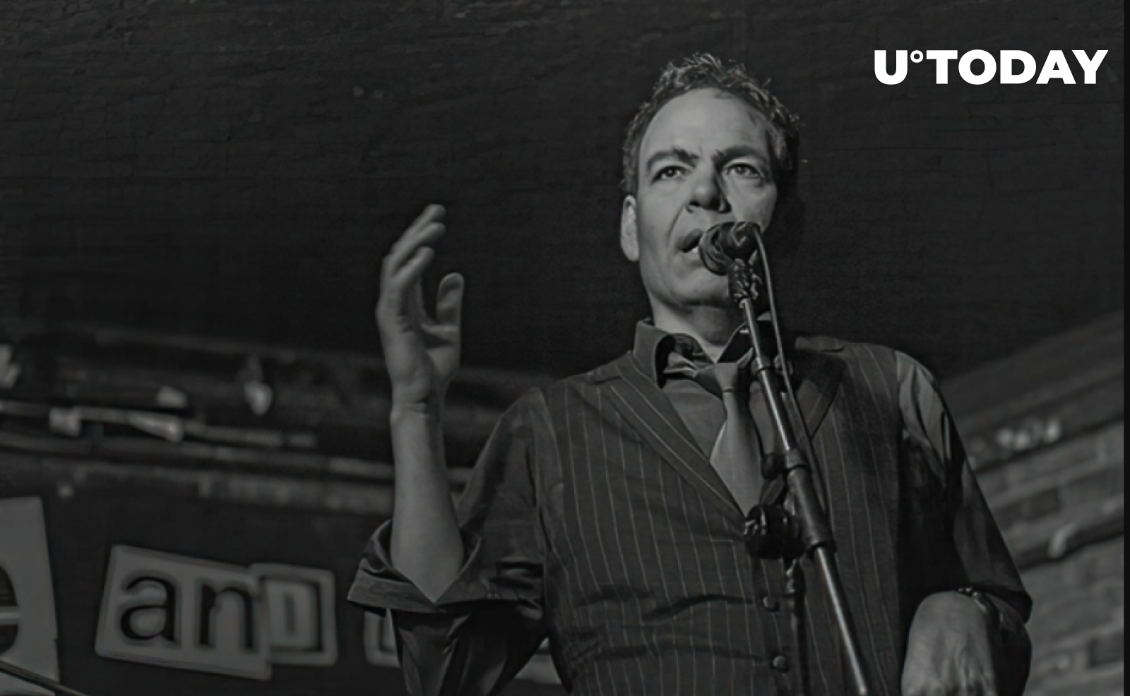 Max Keiser Compares Bitcoin to Apple and Amazon - U.Today